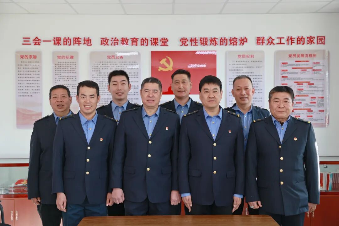 跨越20年的光！这盏老信号灯，亮了！_澎湃号·政务_澎湃新闻-The Paper