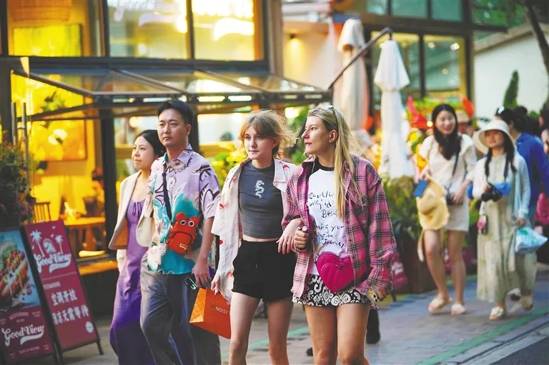 海南自由贸易港全岛封关首月观察_澎湃号·政务_澎湃新闻-The Paper